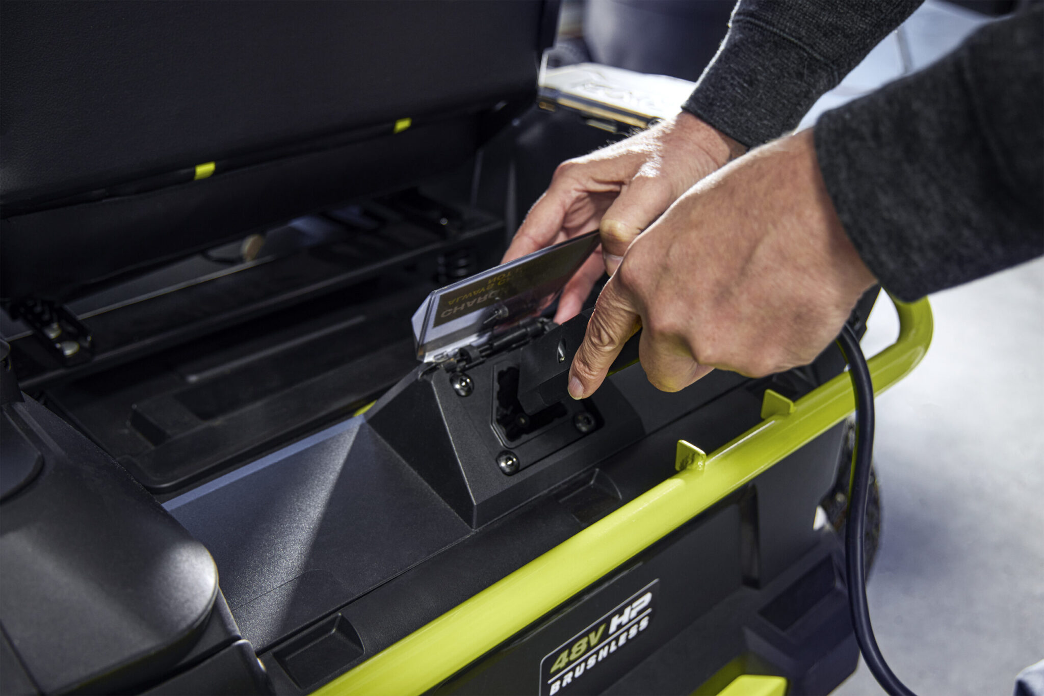 Ryobi 48V HP Brushless 54-inch 115 Ah Battery Electric Riding Zero Turn ...